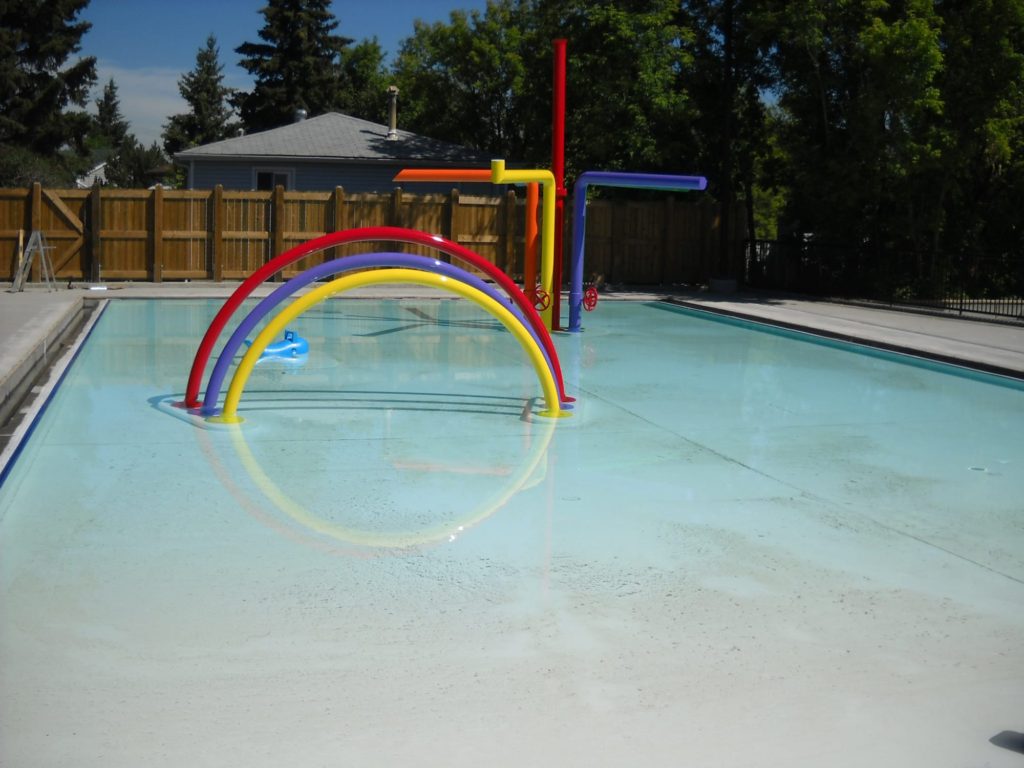 Fred Broadstock Outdoor Pool - JEN COL